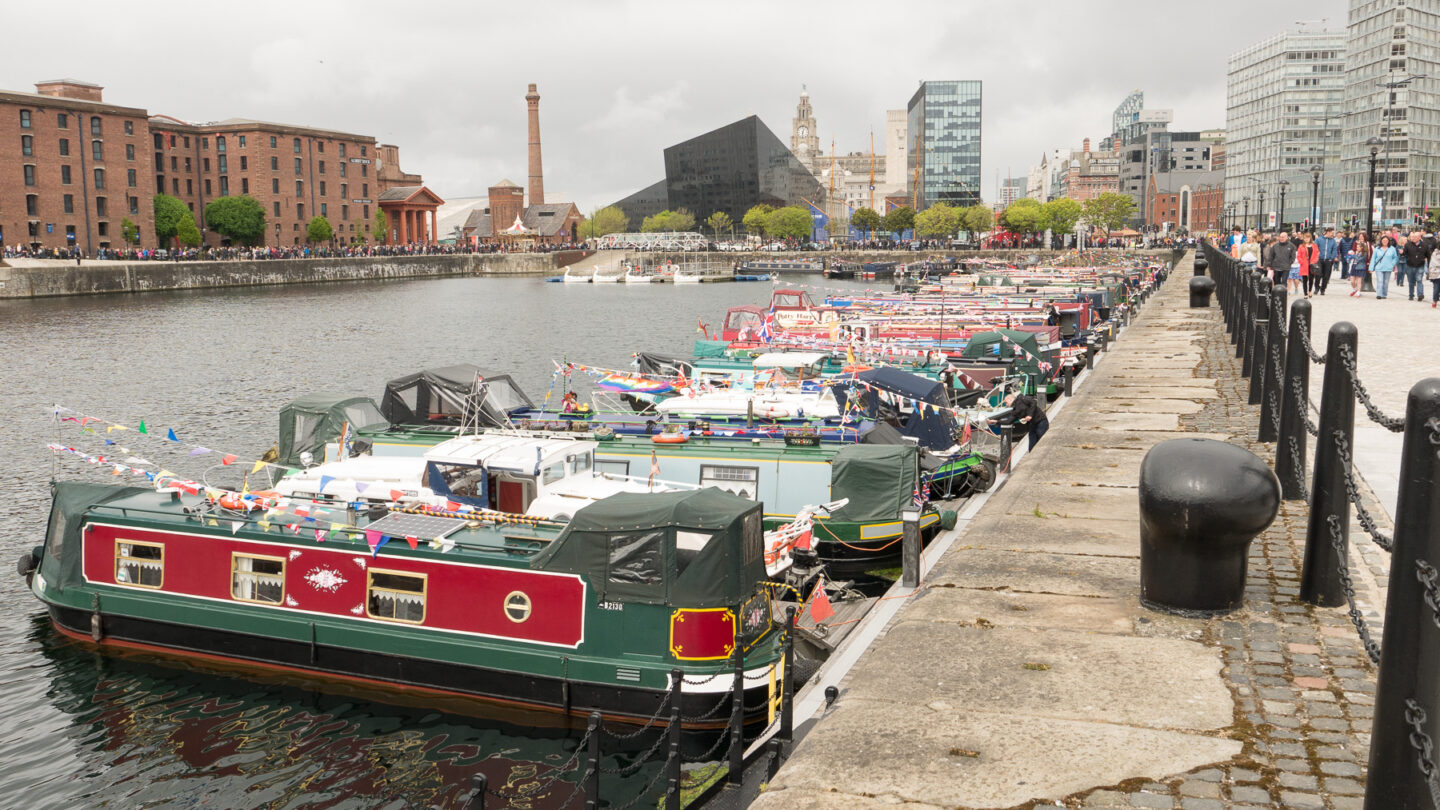 Liverpool Docks, Leeds and Liverpool Canal - The Inland Waterways ...