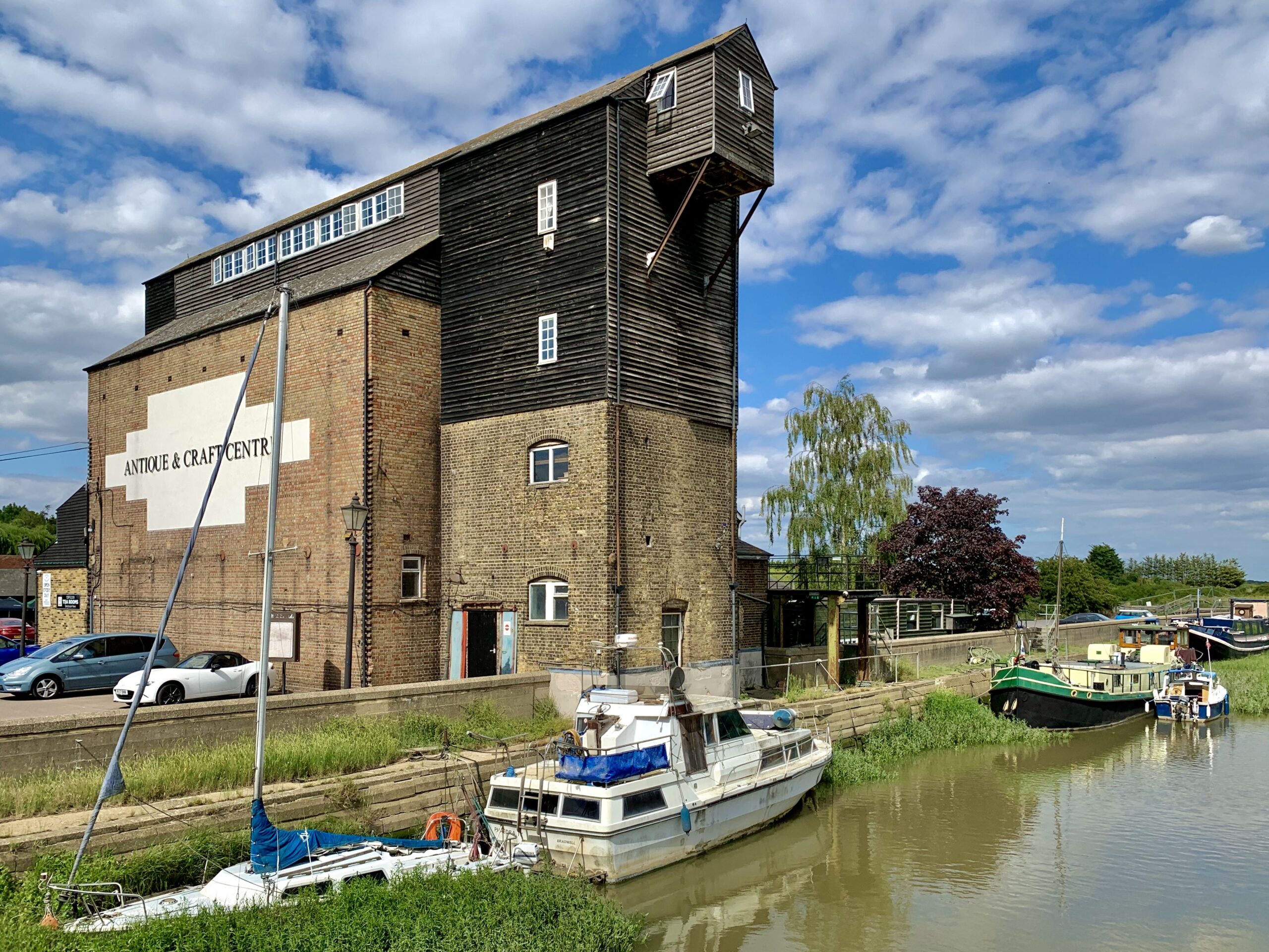 River Crouch - The Inland Waterways Association