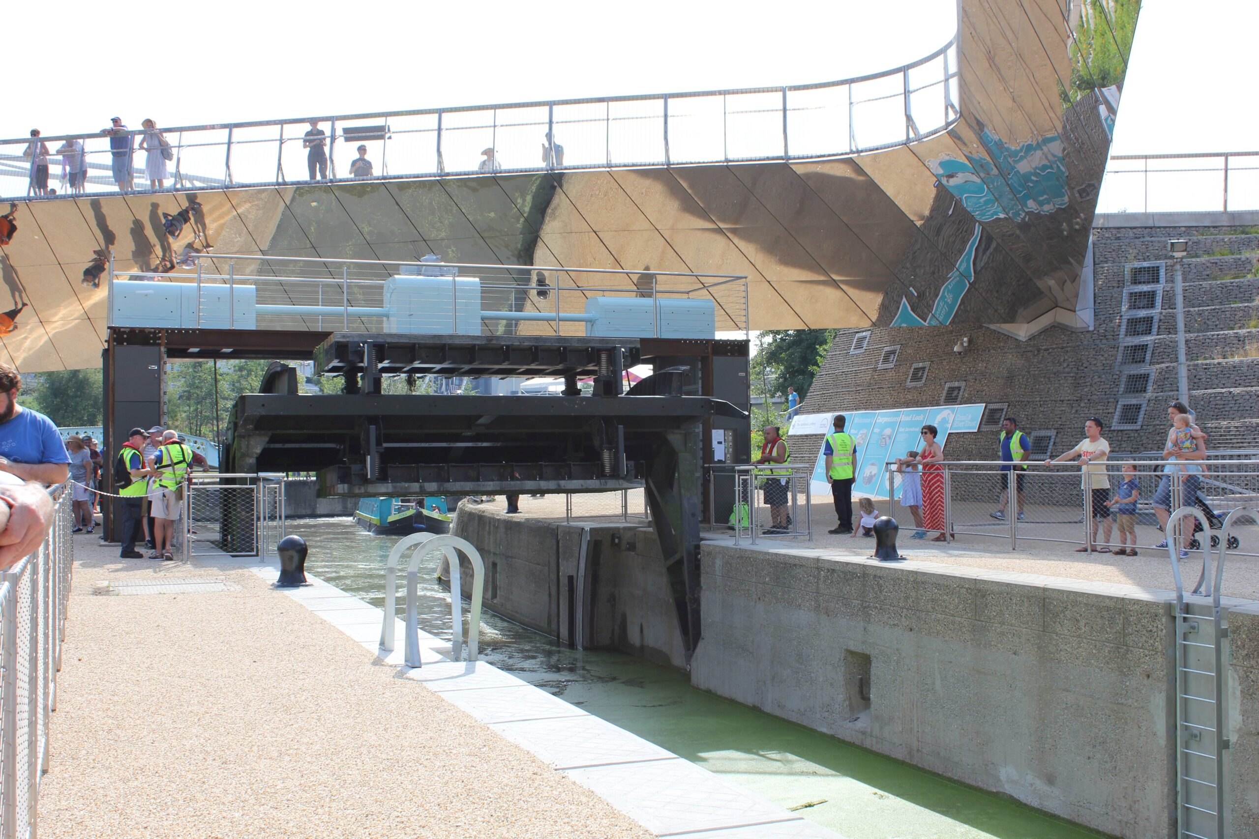 Carpenters Road Lock, Bow Back Rivers - The Inland Waterways Association