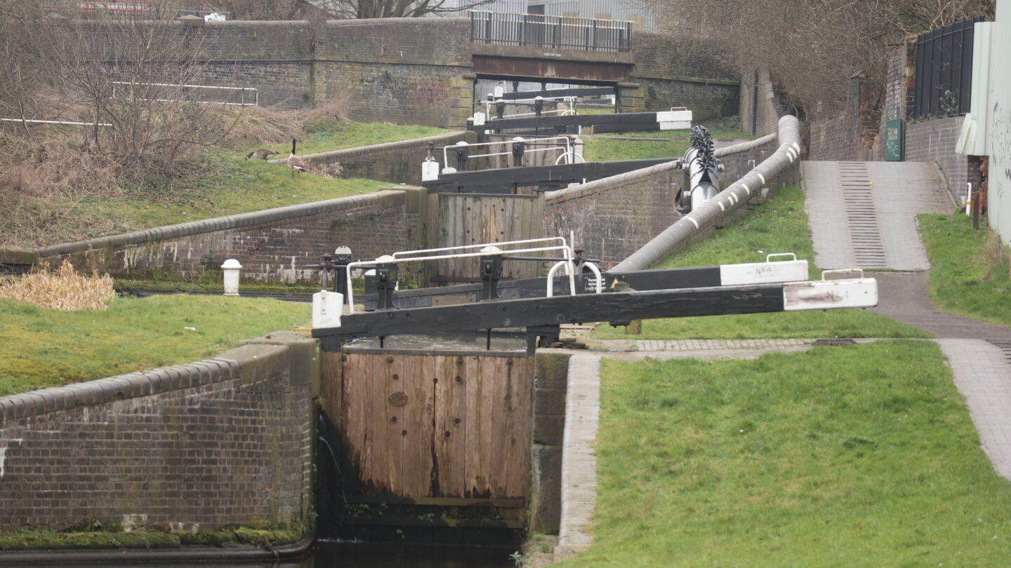 Birmingham Canal Old Main Line - The Inland Waterways Association