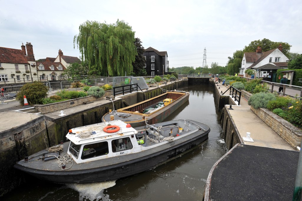 River Thames - non-tidal - The Inland Waterways Association