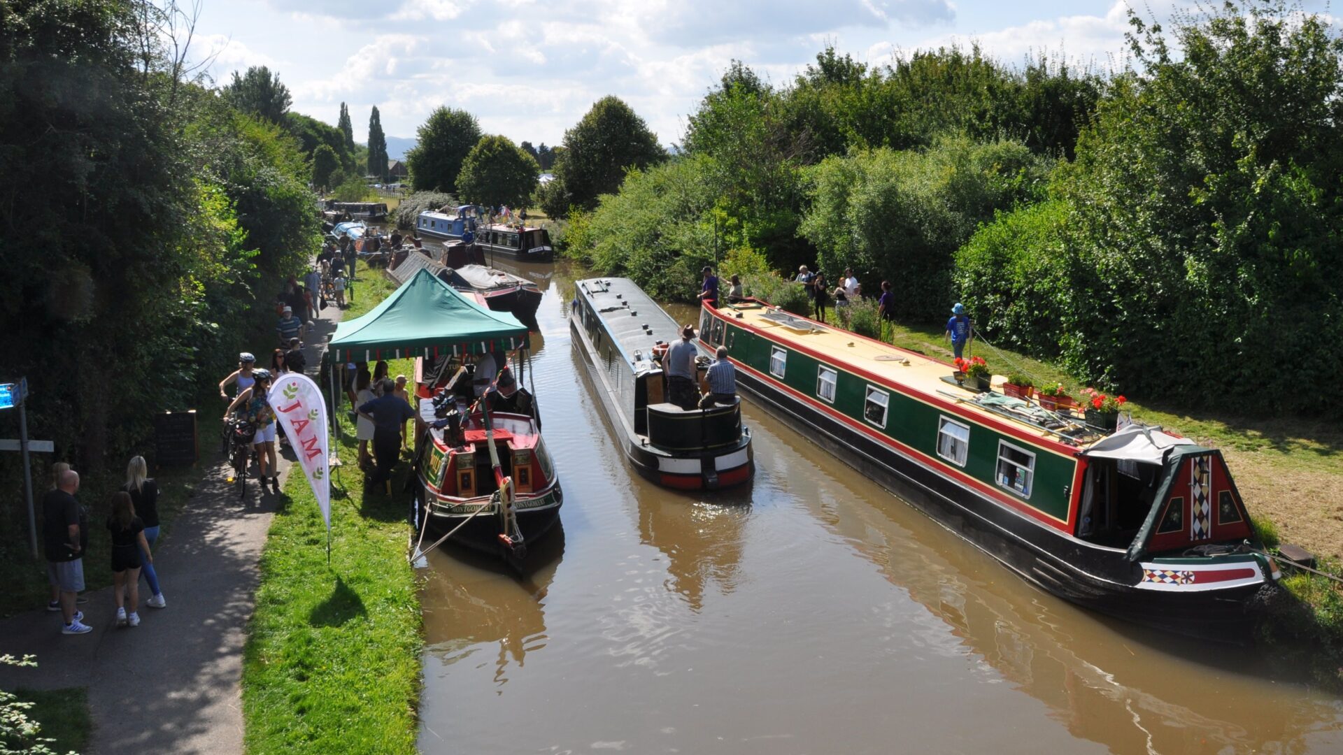 The Worcester & Birmingham Canal | Inland Waterways
