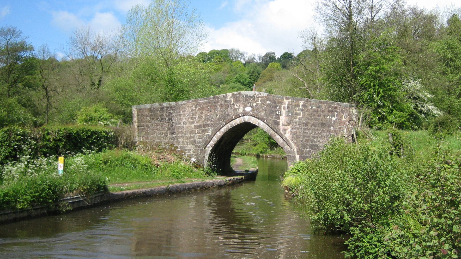 Tonbridge Rail Bridge, River Medway - The Inland Waterways Association