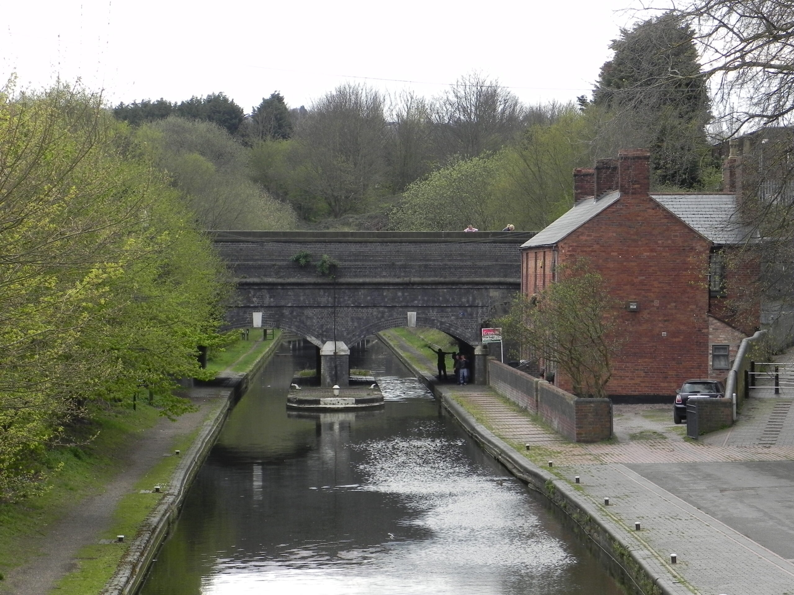 Aqueducts where one waterway crosses another - The Inland Waterways ...