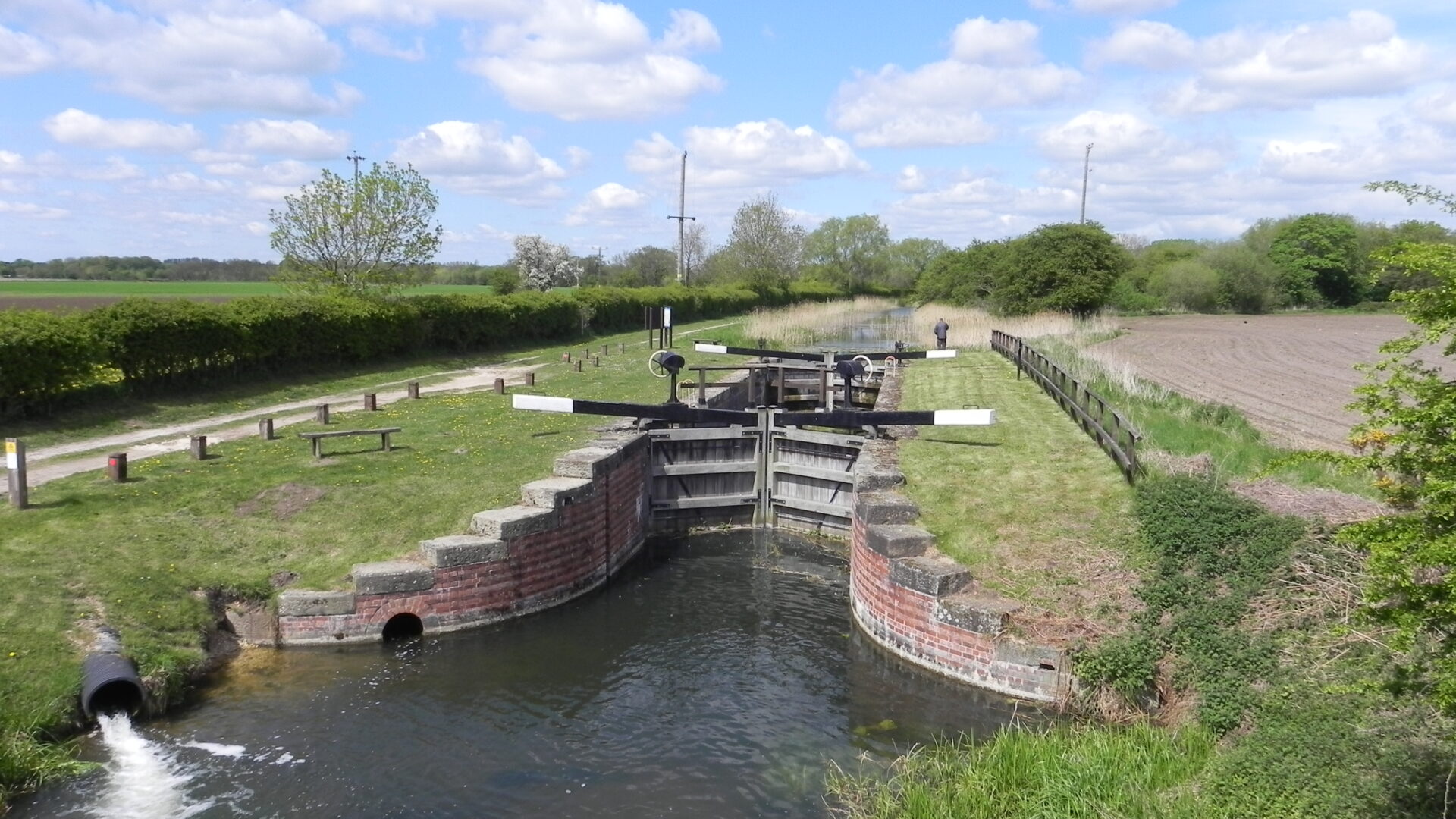 Pocklington Canal Walk - Canal Head to Bielby - Inland Waterways