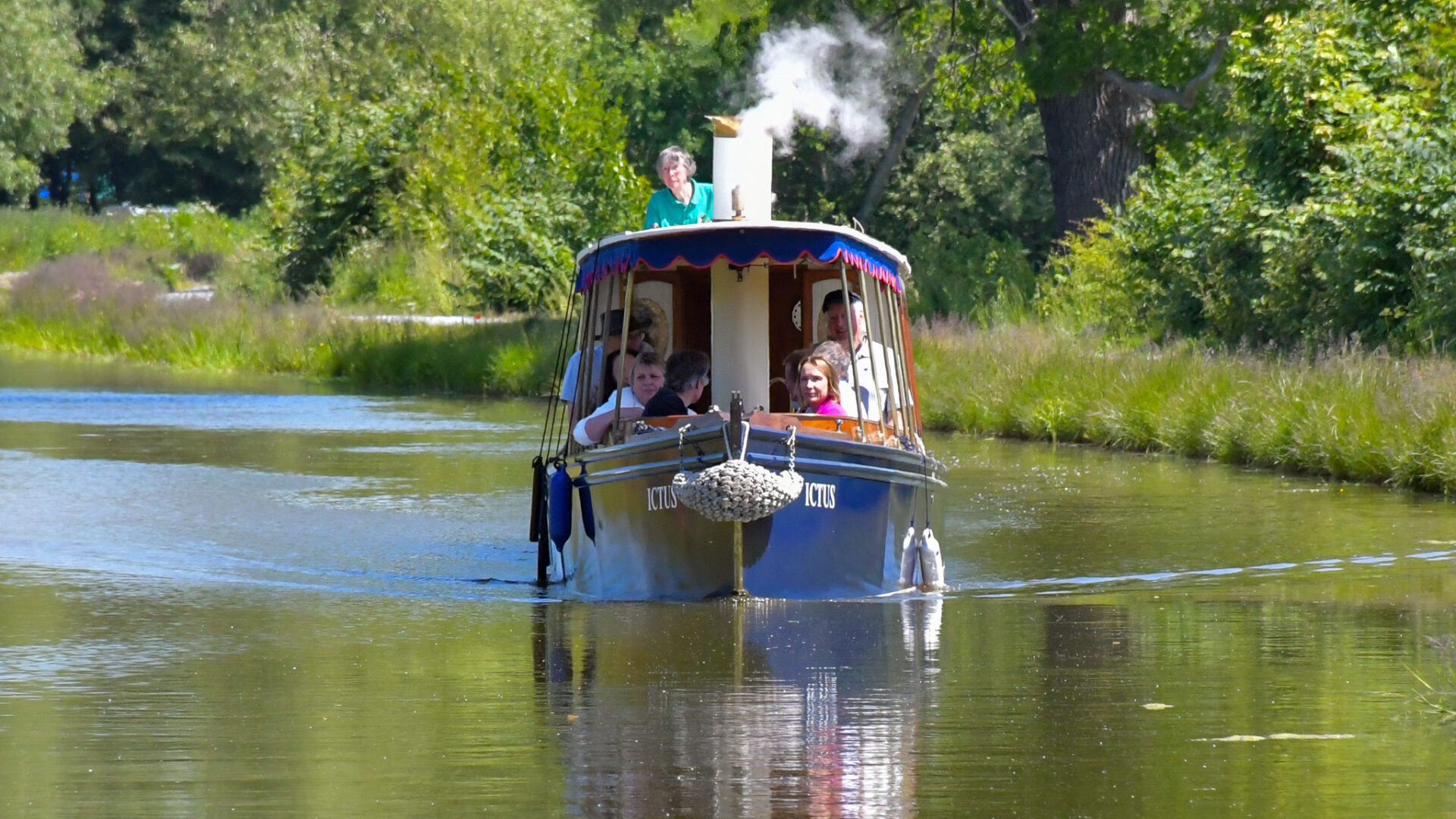 The Pros and Cons of Living Afloat - The Inland Waterways Association